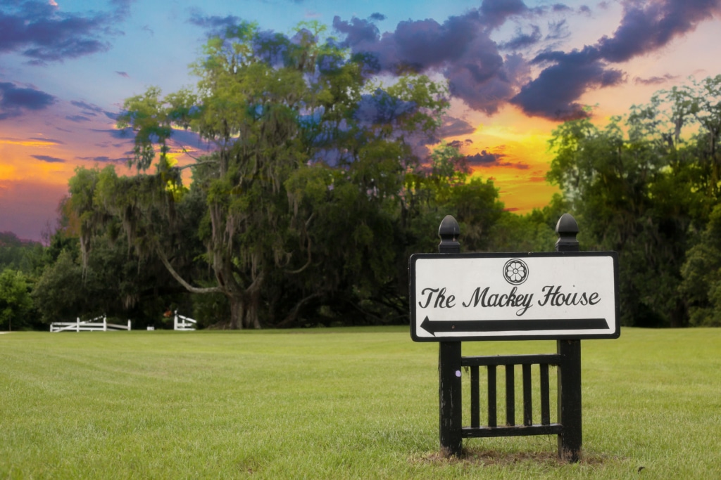 Mackey House Wedding: Ashley and Ashley celebrate their big day!
